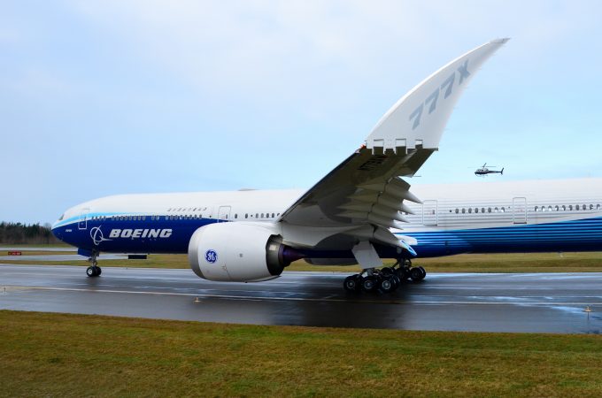 How the 777X's folding wing tips work - The Air Current
