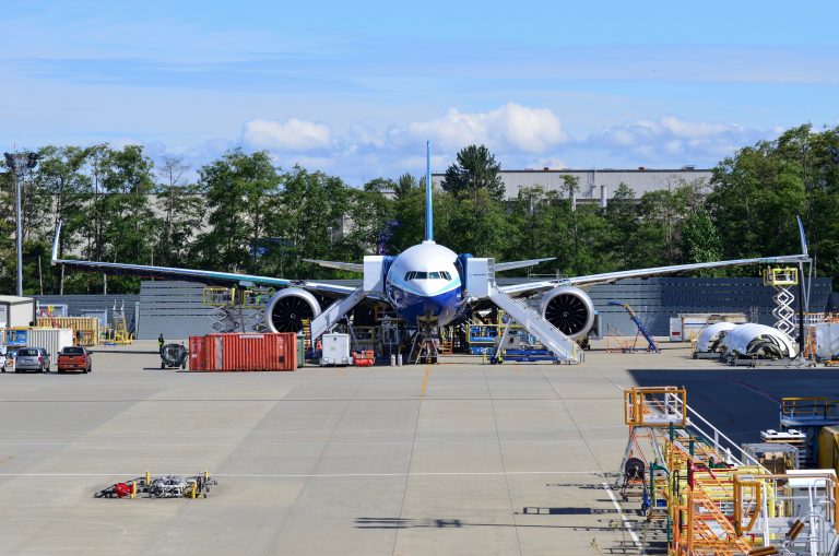 How the 777X's folding wing tips work - The Air Current