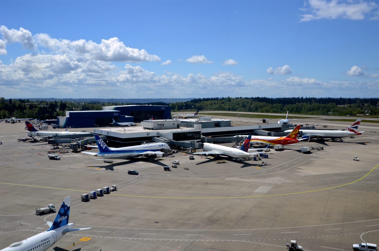 Trump Administration memo opens door to mass sickout by ATC - The Air ...