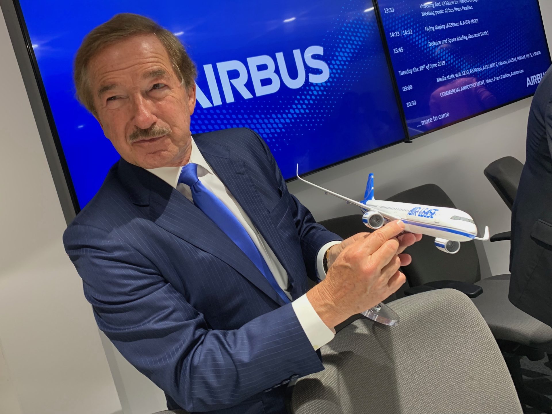 Airbus tees up early A350 freighter orders with Air Lease - The Air Current
