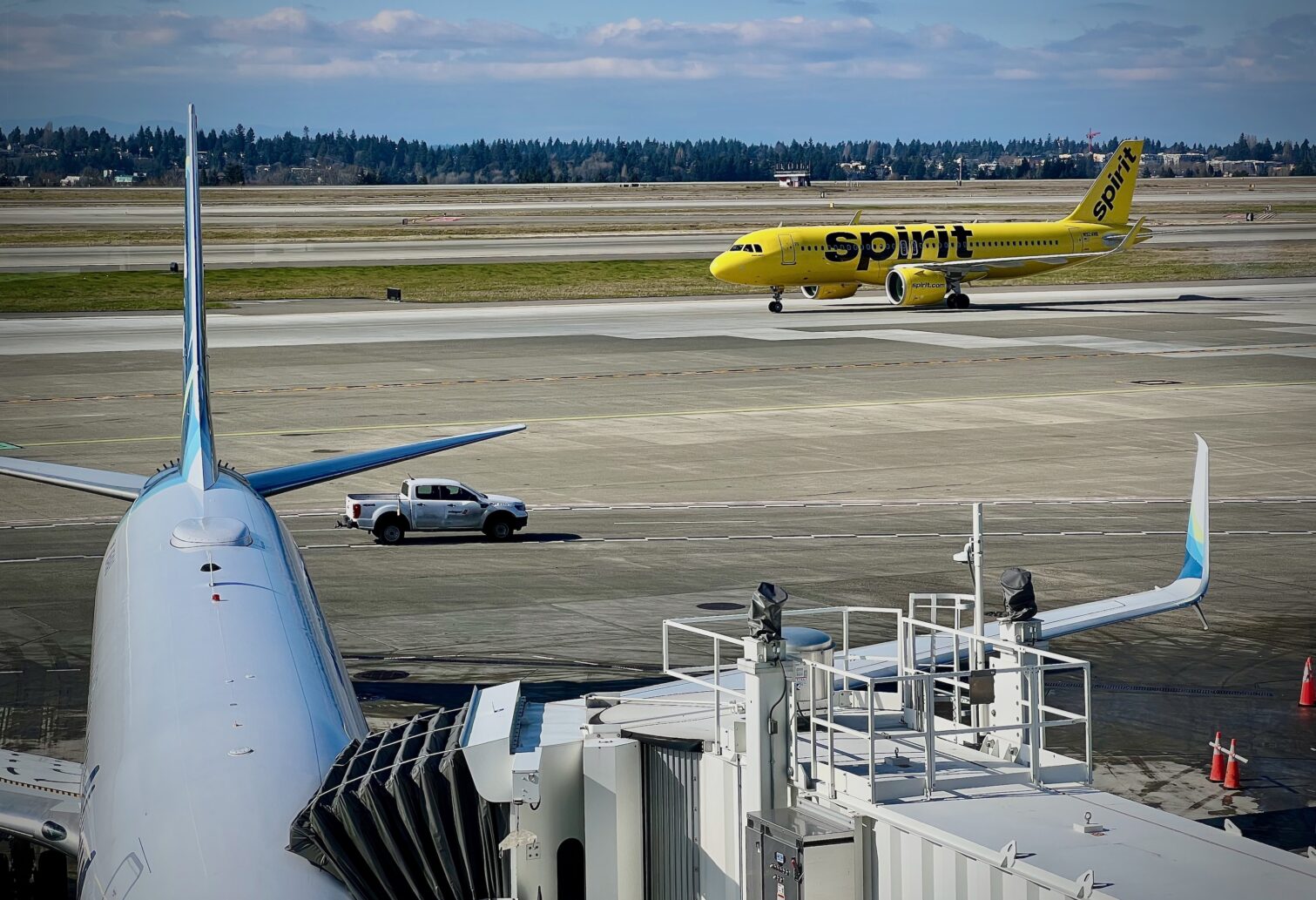 Untenable rents and low fares give Gen Z a commute by air - The Air Current