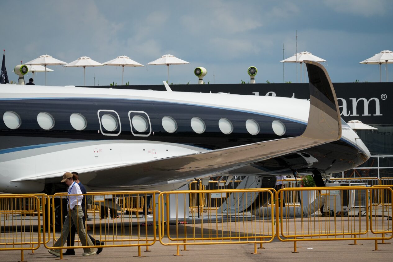 Gulfstream G700 delays illustrate upended realities of big jet FAA ...