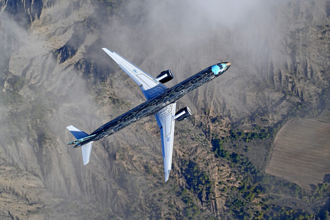 Boeing closes the door on Embraer, opens one for Mitsubishi - The Air ...