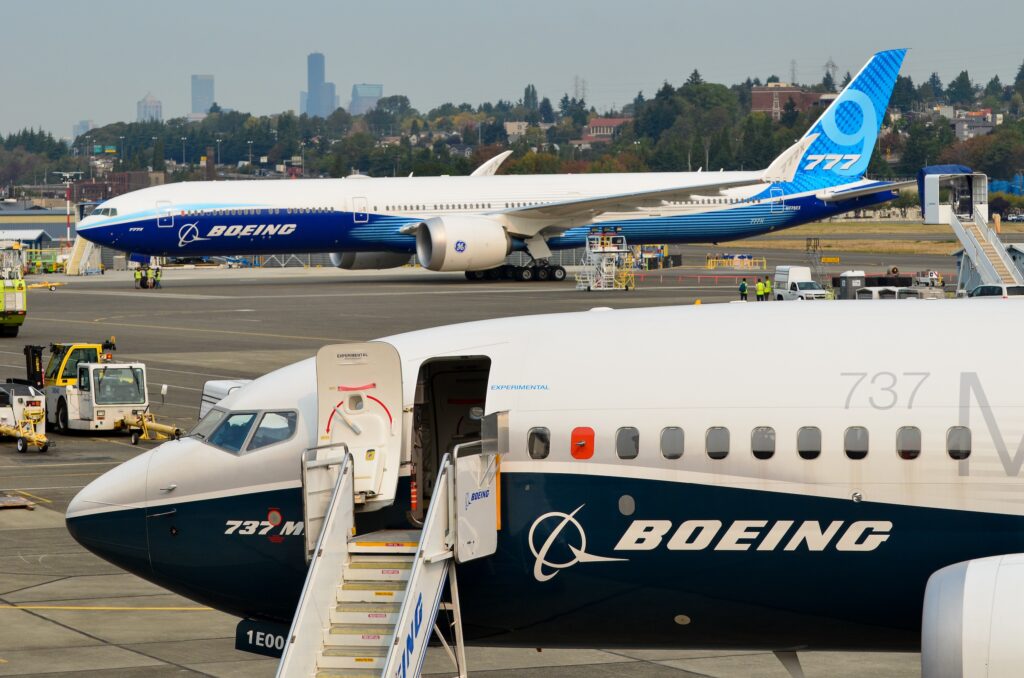 Emirates’ Clark: 777X flight testing dormant as Boeing focuses on 737 ...