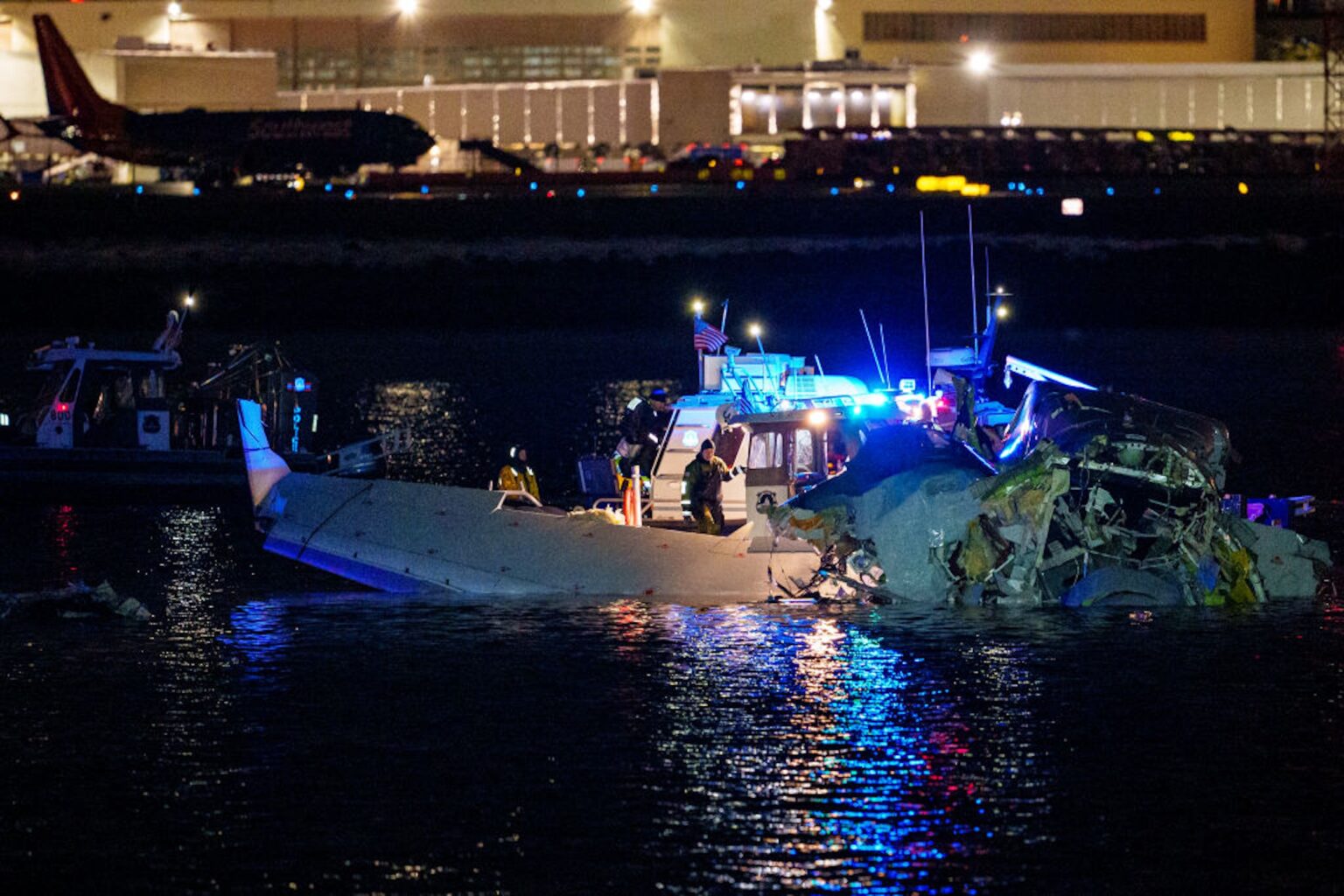 American Airlines crash ends era of unprecedented U.S. airline safety ...