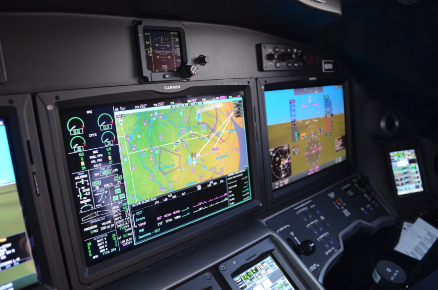 Garmin advances strategy on next-gen large airplane flight deck- The ...